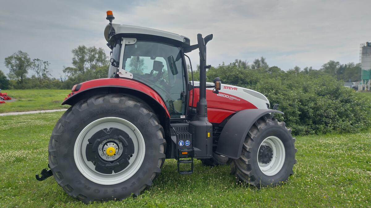 STEYR 6200 Absolut CVT | AGRI CS a.s.